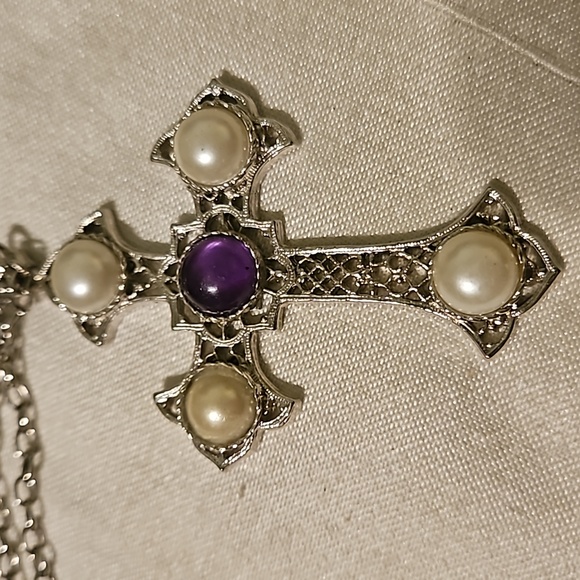 Sarah Coventry | Jewelry | Vintage Sarah Coventry Gothic Cross W Faux ...
